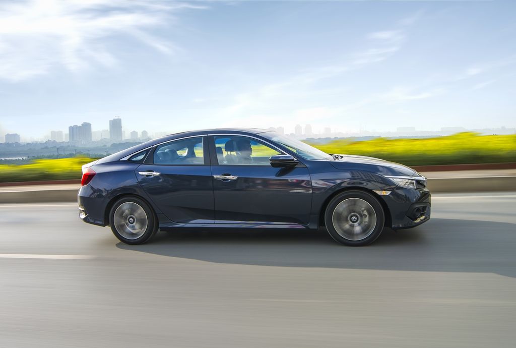 Hơn 230 xe Honda Civic mới được tiêu thụ trong tháng bán hàng đầu tiên