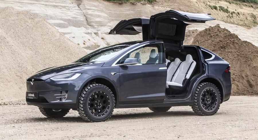 Tesla Model X tăng khả năng off-road với bộ bánh xe mới