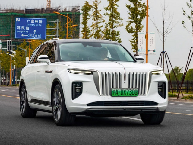 [ĐÁNH GIÁ XE] Hongqi E-HS9 - Xứng danh "Rolls-Royce của Trung Quốc"