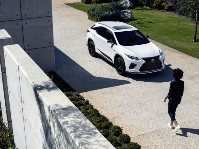 Ra mắt Lexus RX Black Line 2021 - Chiếc crossover năng động, đầy sức hút
