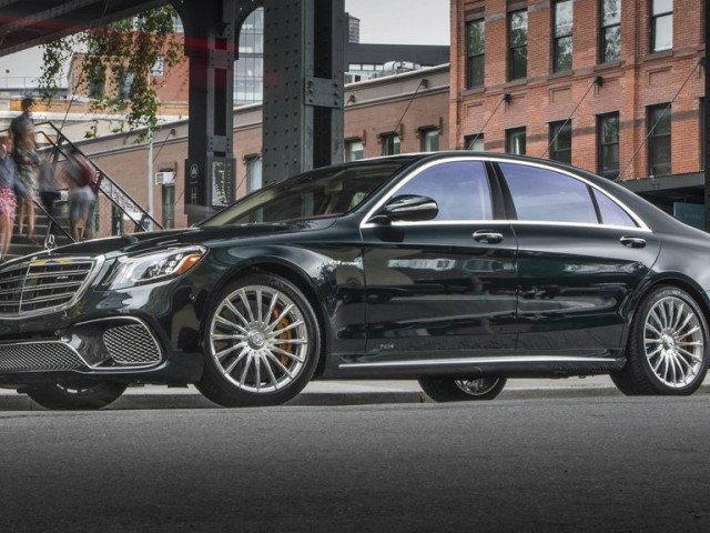 Mercedes-AMG S65 "Final Edition" chuẩn bị trình làng, dấu chấm hết cho ...